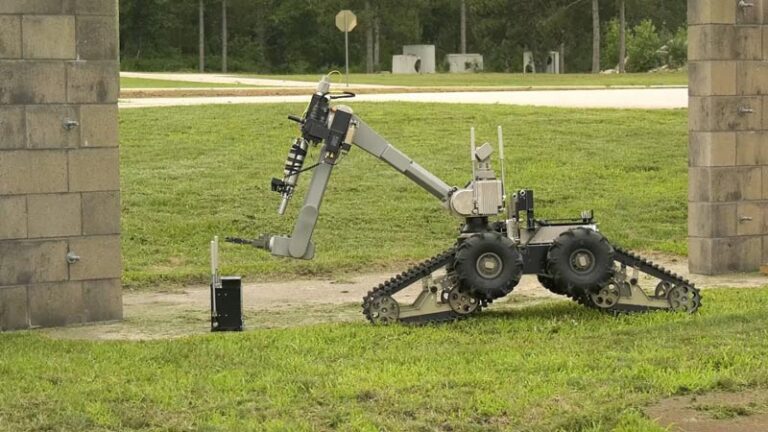 انواع ربات‌های هوشمند پیشرفته جنگی، پزشکی، کشاورزی و ...